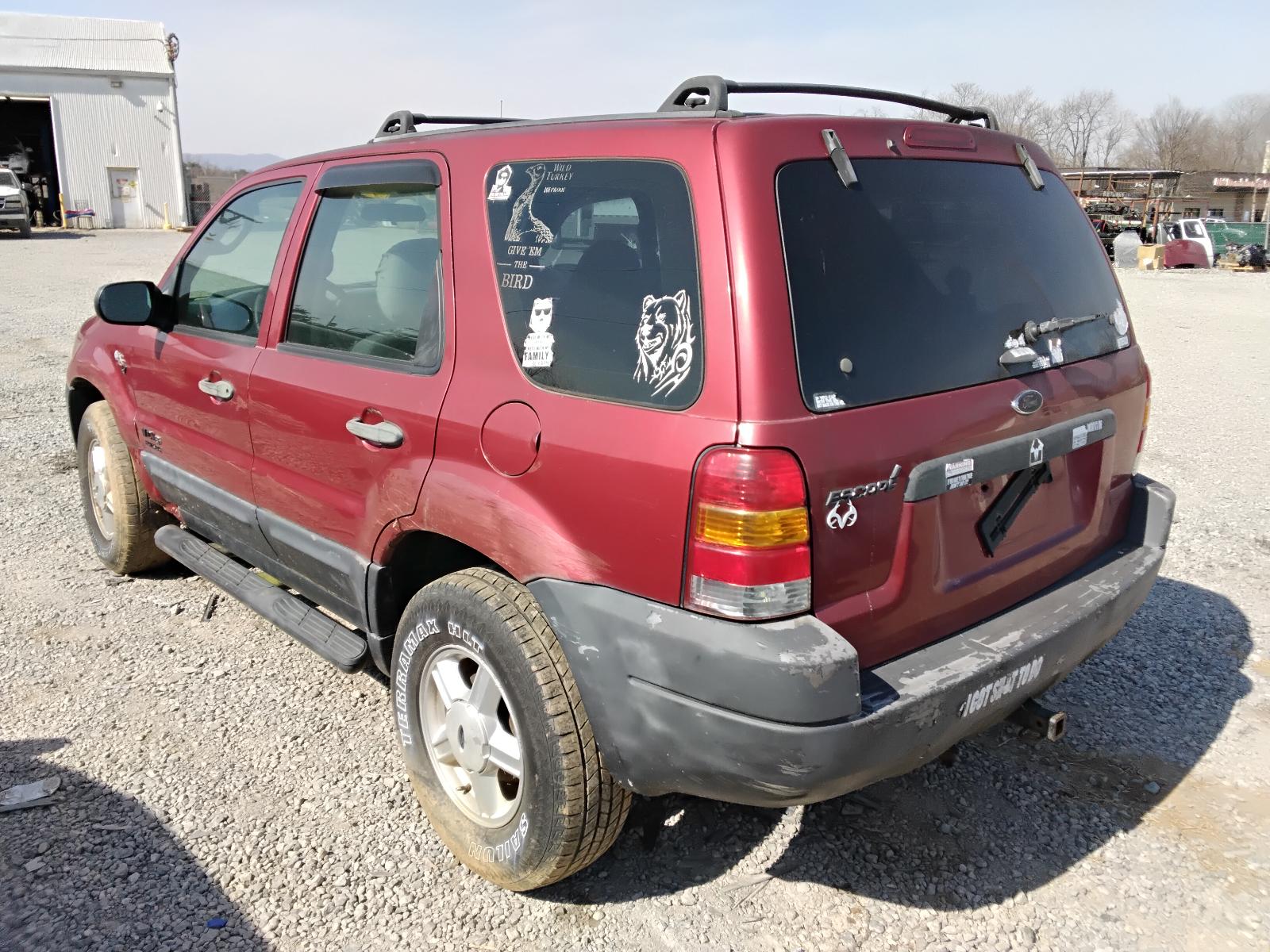 2001 FORD ESCAPE - Pick N Save
